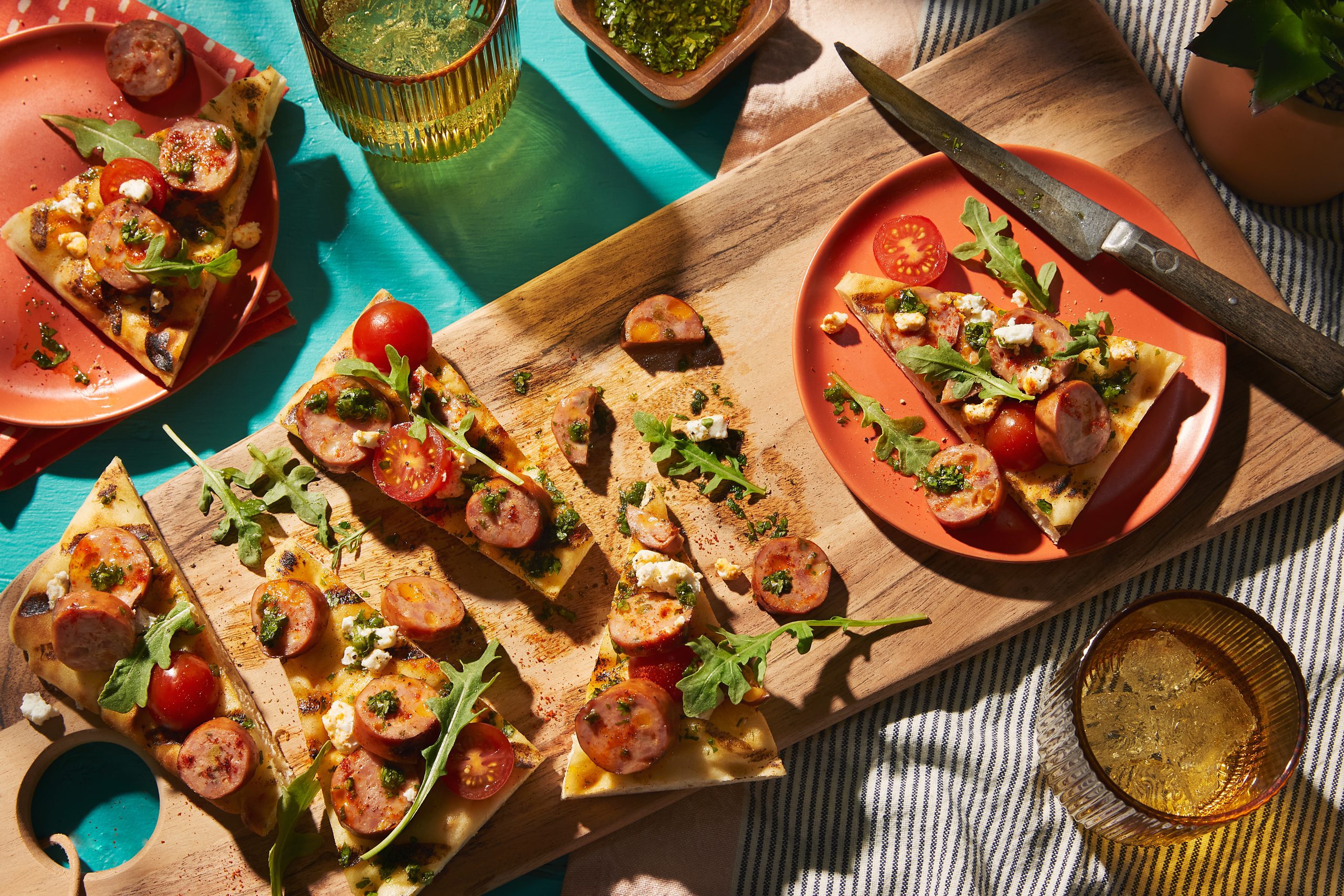 Pain plat au saucisson chimichurri - Schneiders